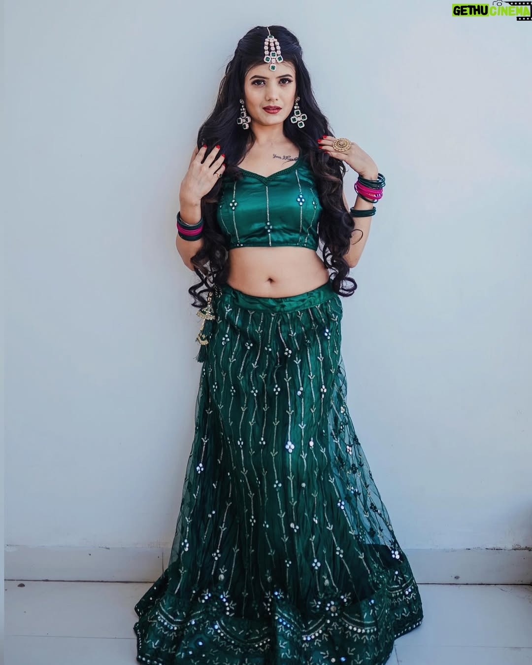 Khwahish Gal Wiki, Biography, Age, Photos, Spouse and more