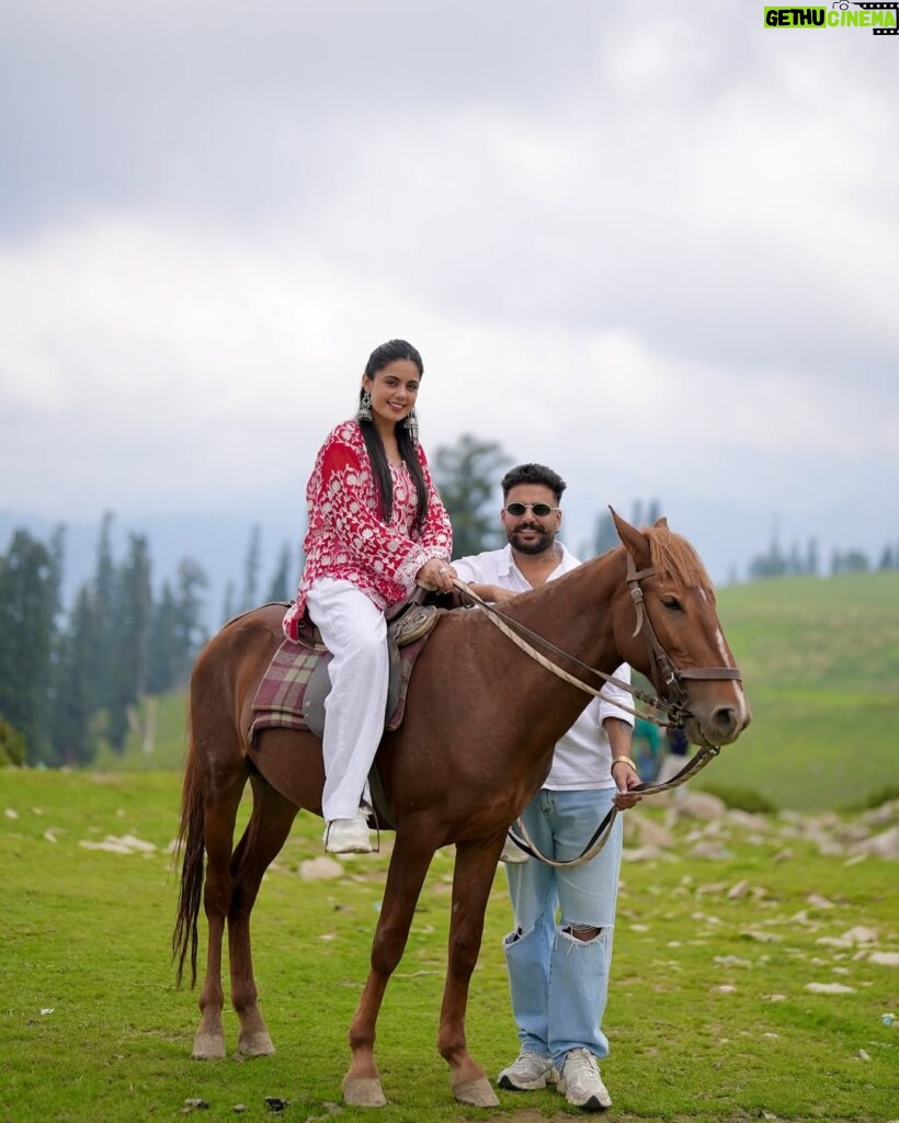 Actress Kirat Randhawa HD Photos and Wallpapers August 2025 | Gethu Cinema