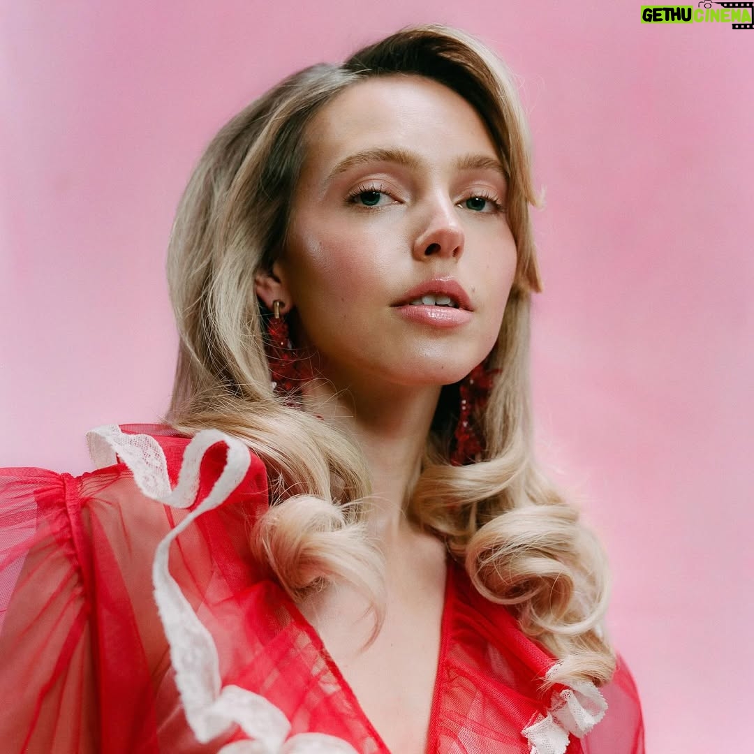 Lina Larissa Strahl Wiki, Biography, Age, Photos, Spouse and more
