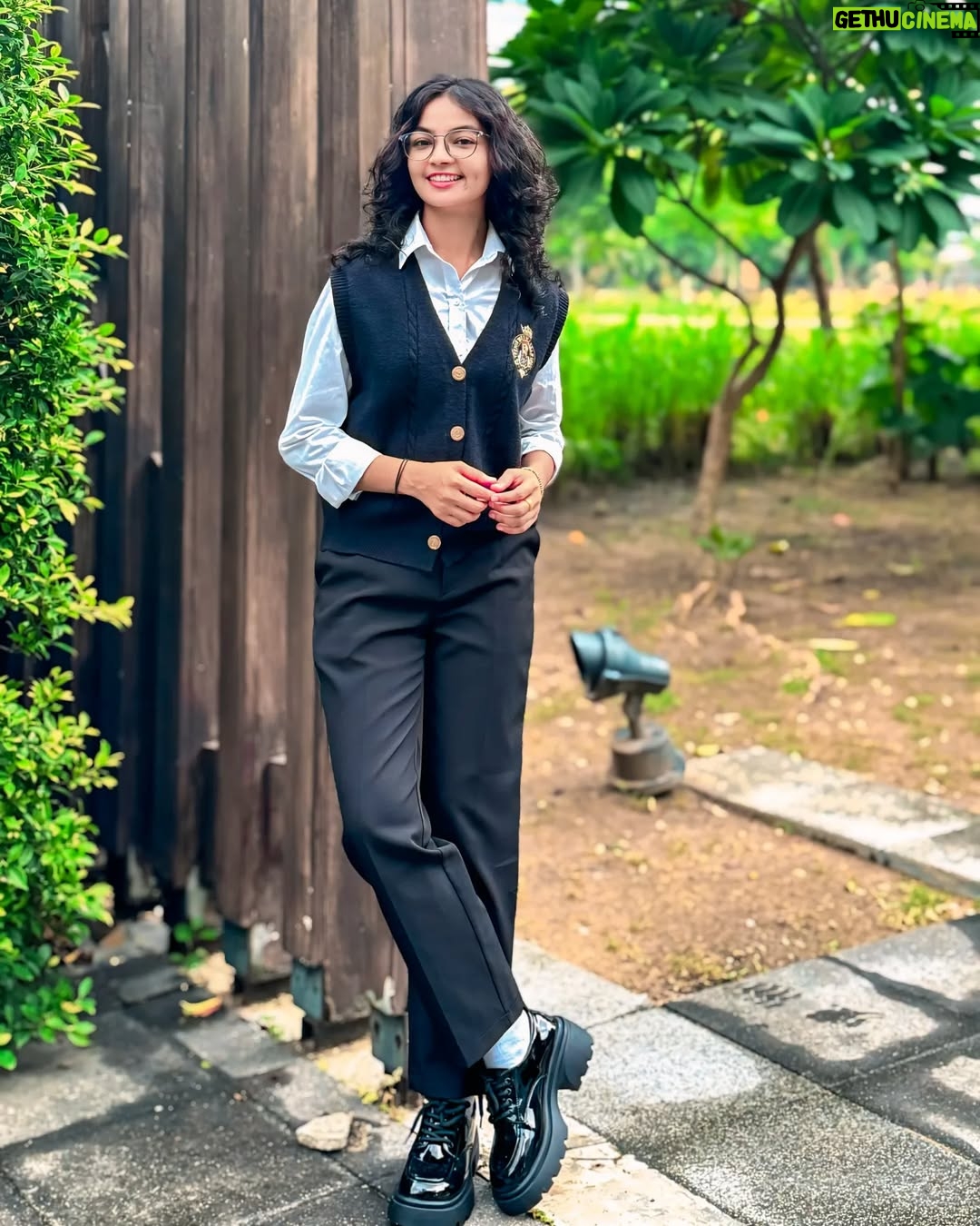 Actress Mamta Acharya HD Photos and Wallpapers December 2024 | Gethu Cinema