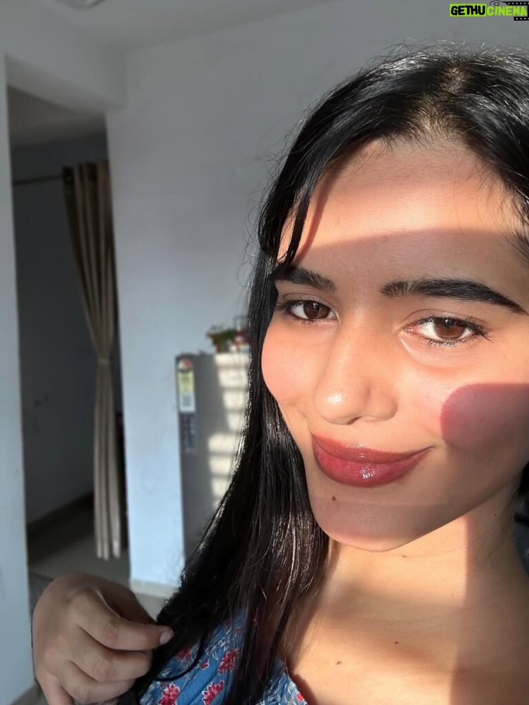 Actress Nandini Singh HD Photos and Wallpapers September 2025 | Gethu Cinema