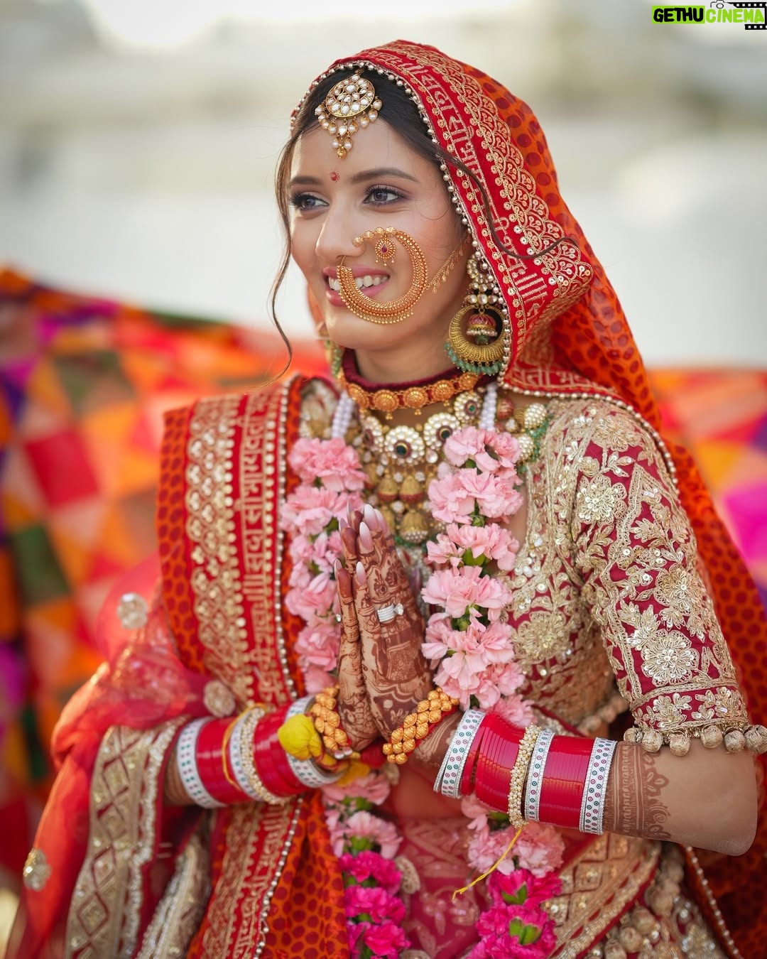 Actress Neetu Bisht HD Photos and Wallpapers March 2025 | Gethu Cinema