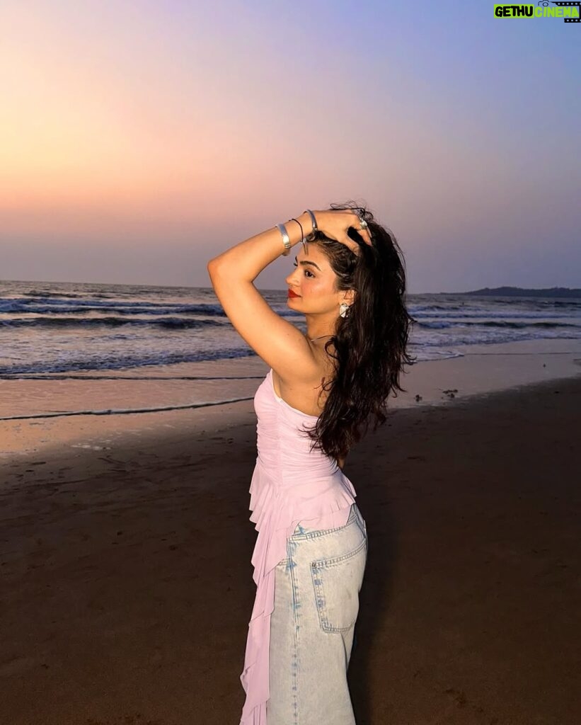Actress Rajvee Gandhi HD Photos and Wallpapers December 2025 | Gethu Cinema