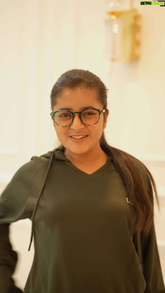 Actress Rashi Shinde HD Photos and Wallpapers May 2025 | Gethu Cinema