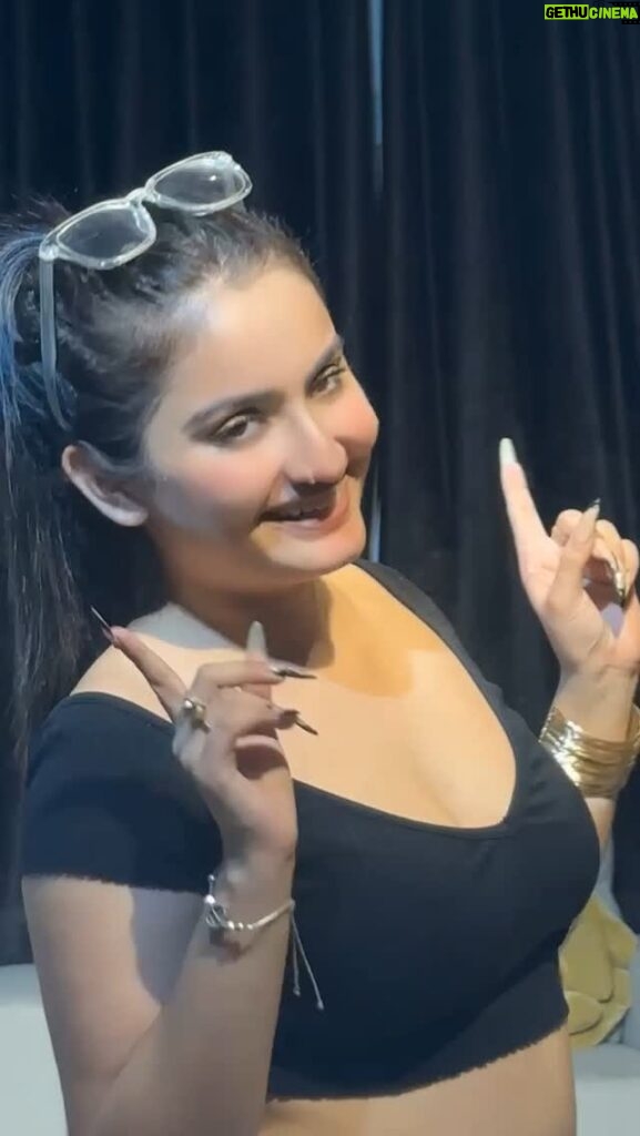 Actress Rashika Sachdeva HD Photos and Wallpapers September 2025 ...