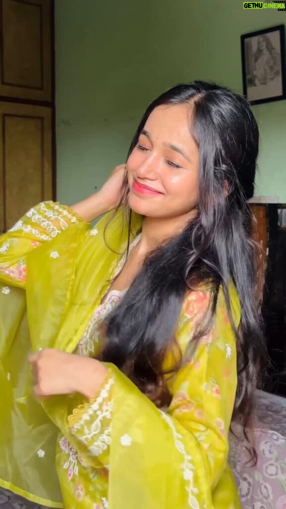 Actress Ritika Chauhan HD Photos and Wallpapers September 2025 | Gethu Cinema