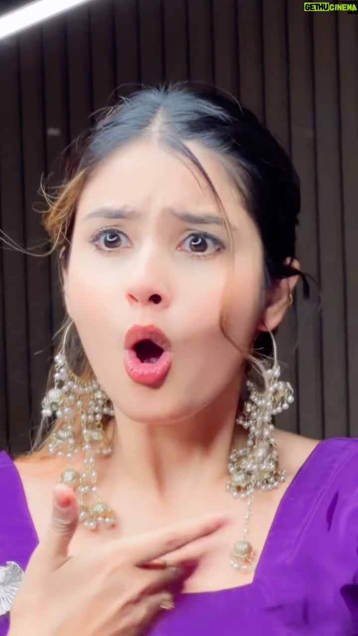 Actress Riyaa Sharma HD Photos and Wallpapers May 2025 | Gethu Cinema