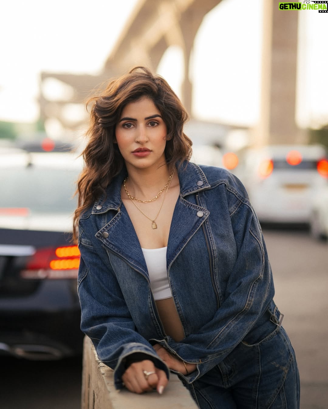 Sakshi Malik Wiki, Biography, Age, Photos, Spouse and more