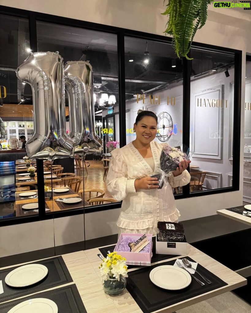 Actress Sherry Alhadad HD Photos and Wallpapers June 2025 | Gethu Cinema