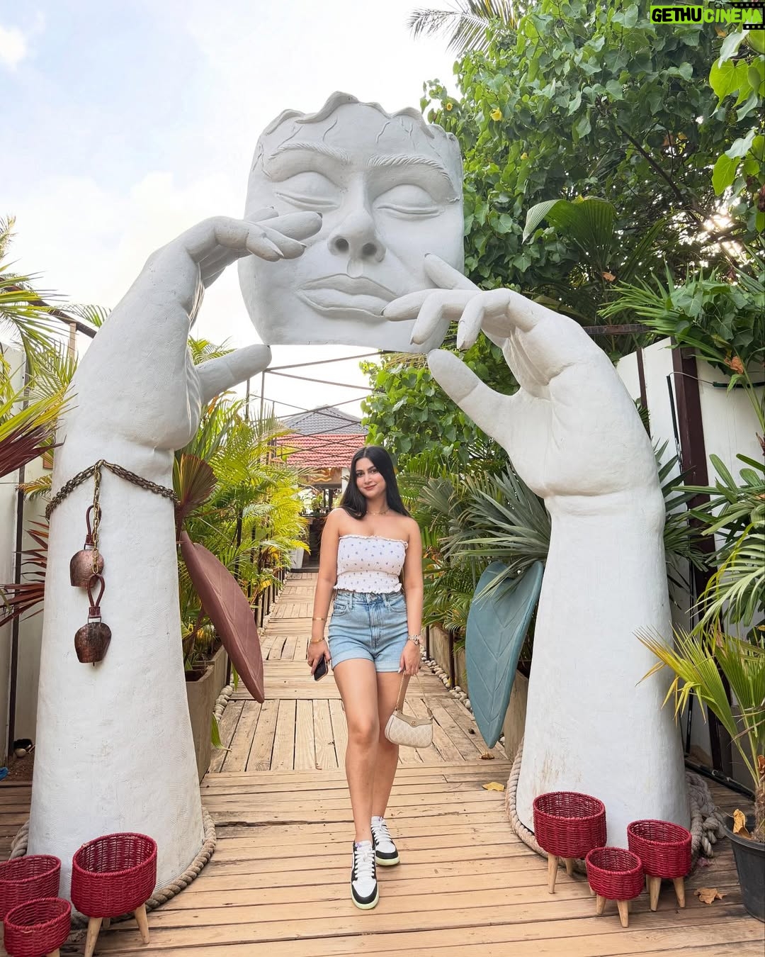 Shweta Singh Wiki, Biography, Age, Gallery, Spouse and more