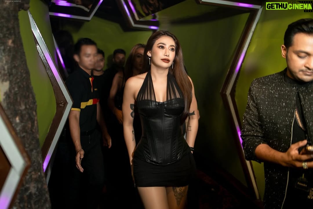 Thinzar Wint Kyaw Wiki, Biography, Age, Photos, Spouse and more