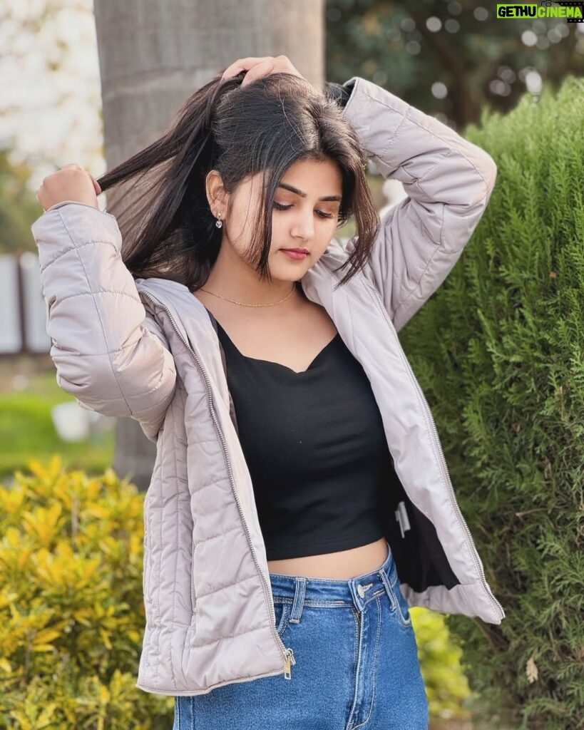 Actress Vishali HD Photos and Wallpapers February 2025 | Gethu Cinema