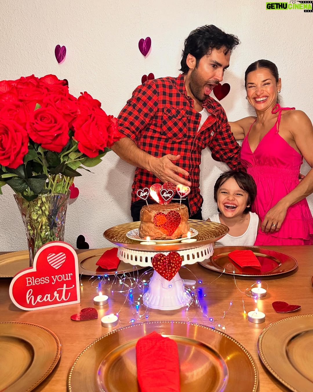 Actress Yuli Ferreira HD Photos and Wallpapers September 2025 | Gethu ...