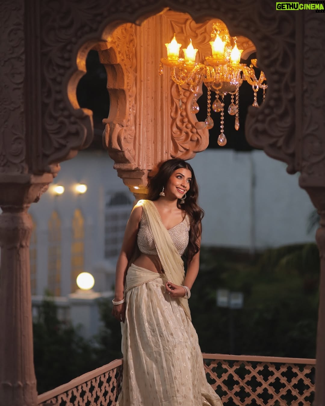 Mili Kya Mili Wiki, Biography, Age, Photos, Spouse and more