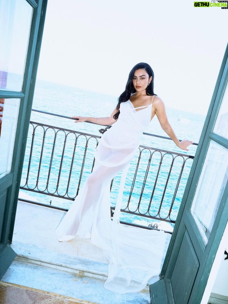 Actress Charli xcx HD Photos and Wallpapers September 2025 | Gethu Cinema