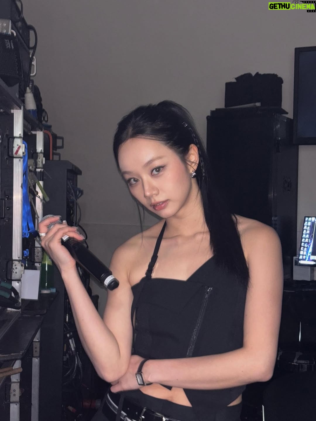 Actress Lee Hye-ri HD Photos and Wallpapers August 2025 | Gethu Cinema