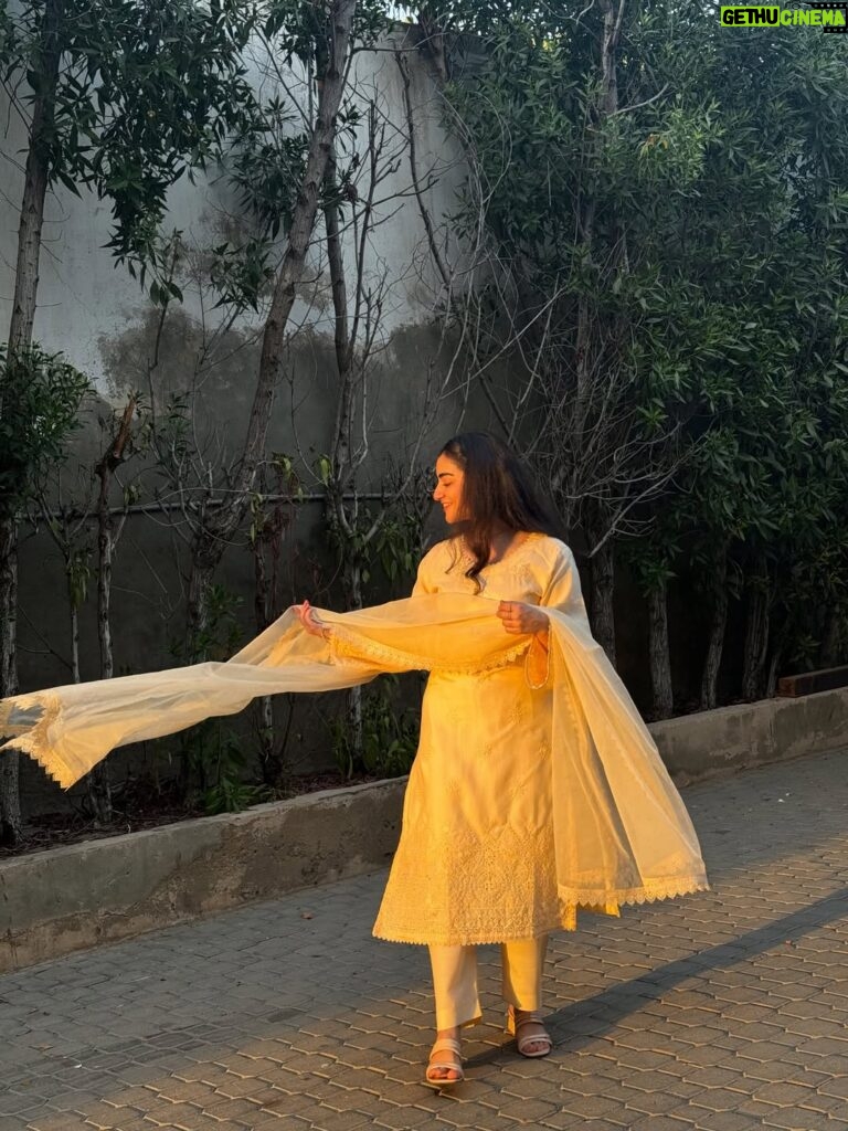 Actress Maha Hasan HD Photos and Wallpapers December 2025 | Gethu Cinema