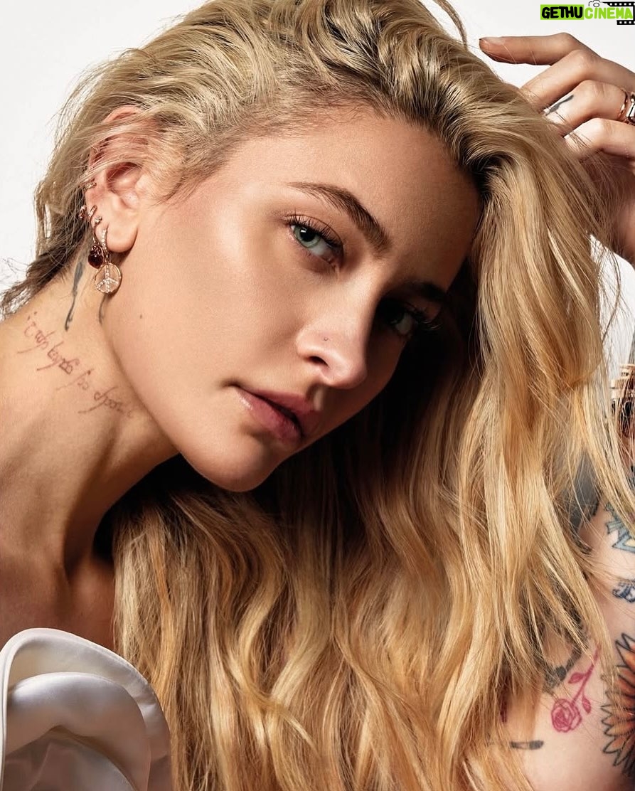 Actress Paris Jackson HD Photos and Wallpapers July 2025 | Gethu Cinema