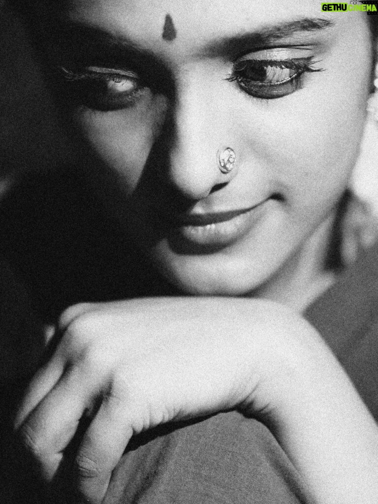 Actress Roopa Koduvayur HD Photos and Wallpapers September 2025 | Gethu ...