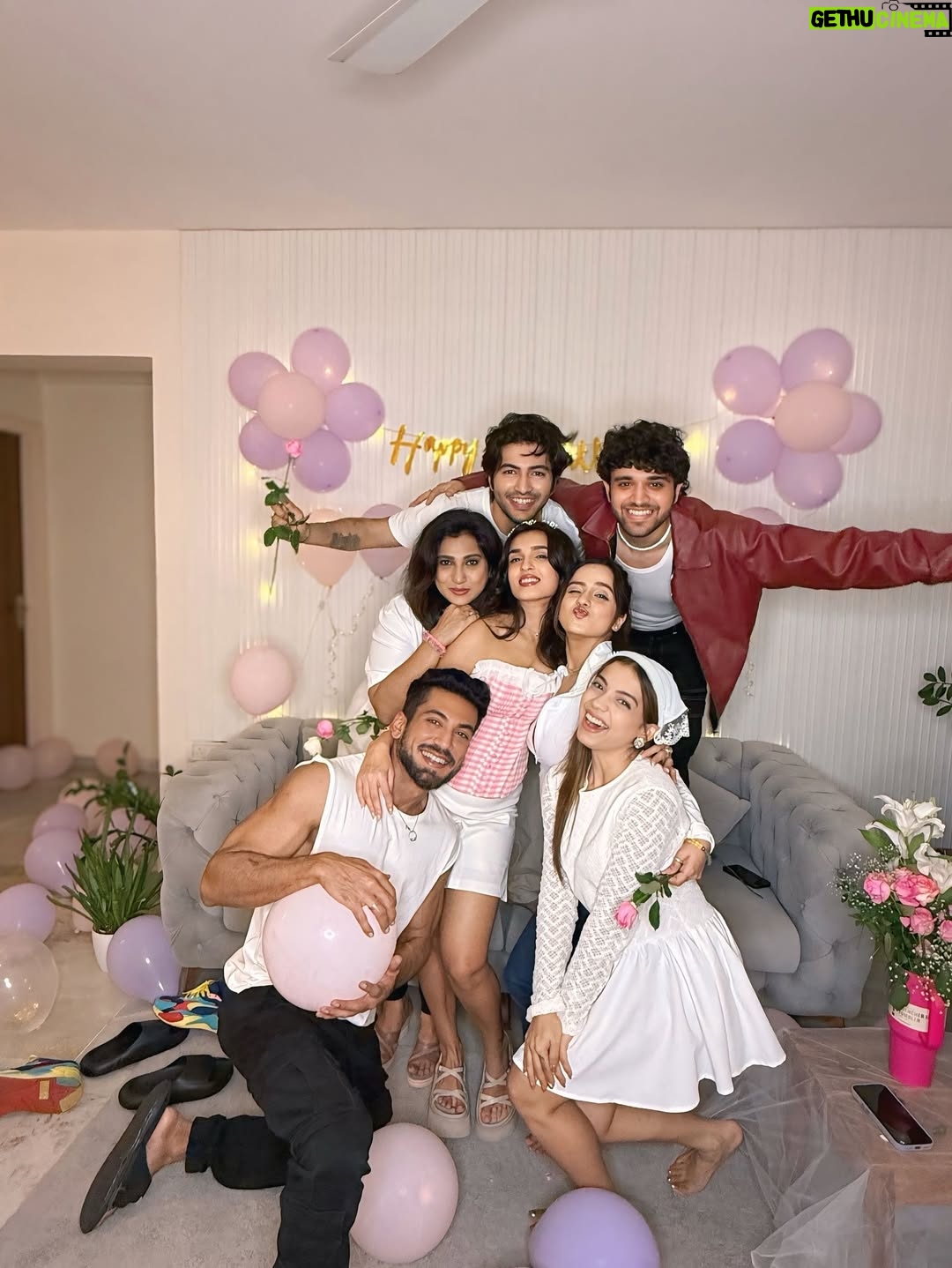 Actress Simran Budharup HD Photos and Wallpapers September 2025 | Gethu Cinema