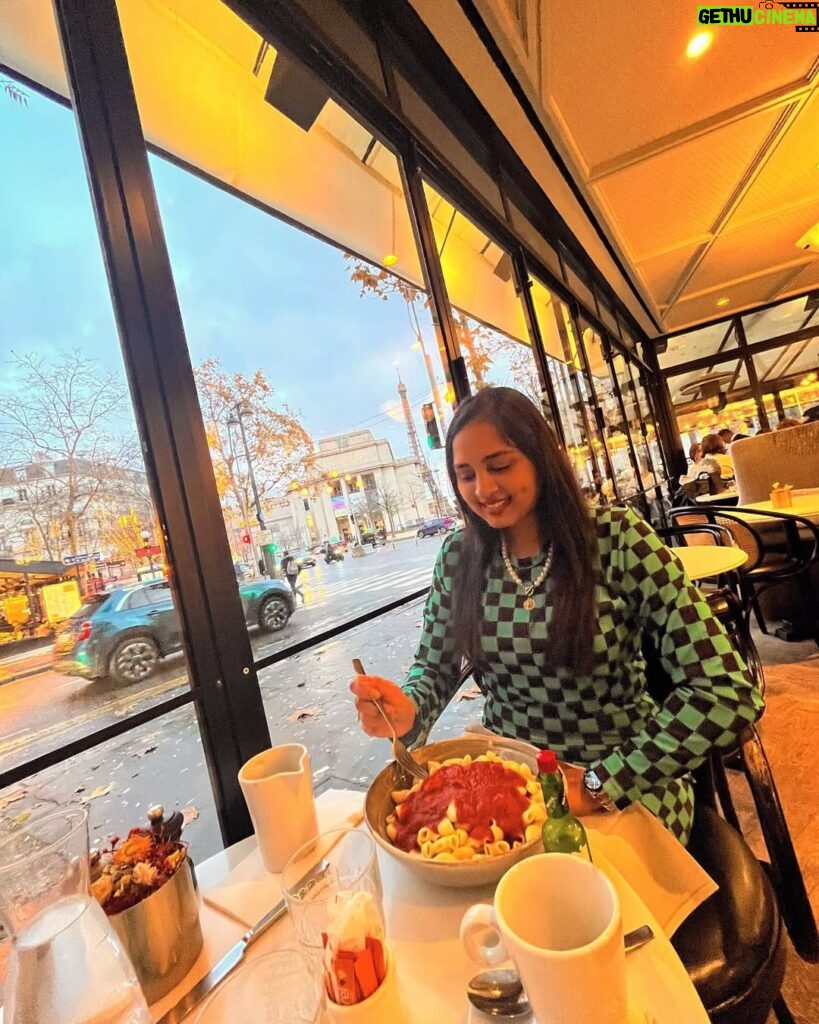 Actress Srushti Dange HD Photos and Wallpapers September 2025 | Gethu ...