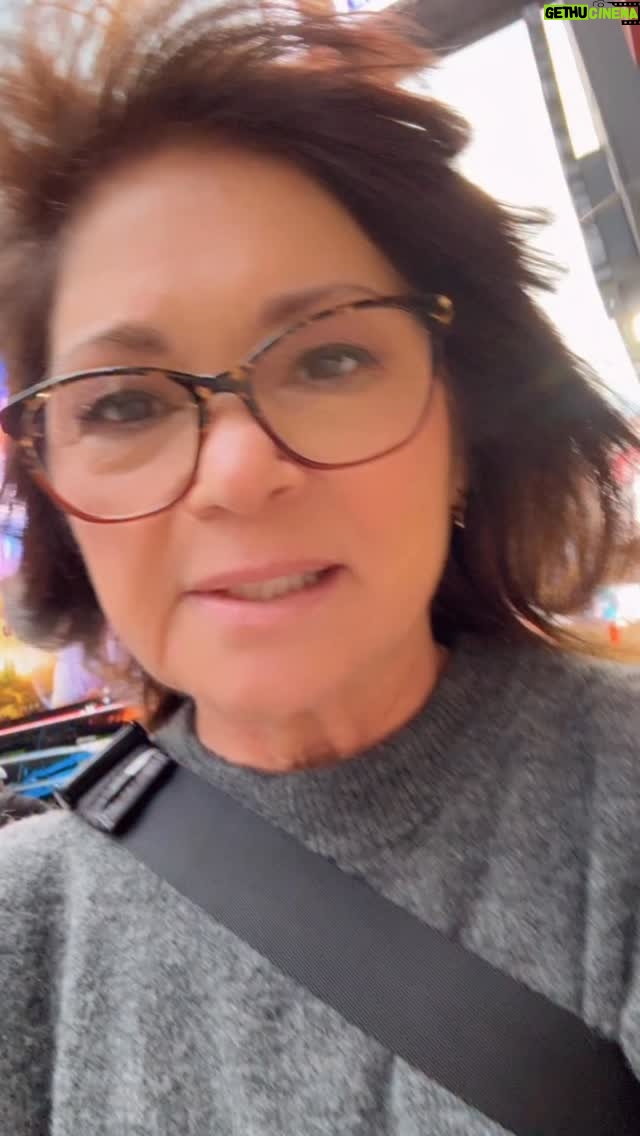 Valerie Bertinelli | Gethu Cinema