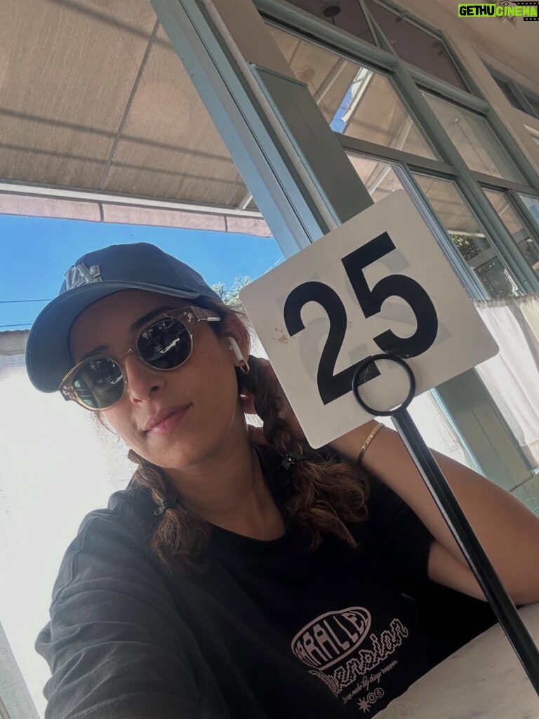 Actress Nisrin Erradi HD Photos and Wallpapers August 2025 | Gethu Cinema