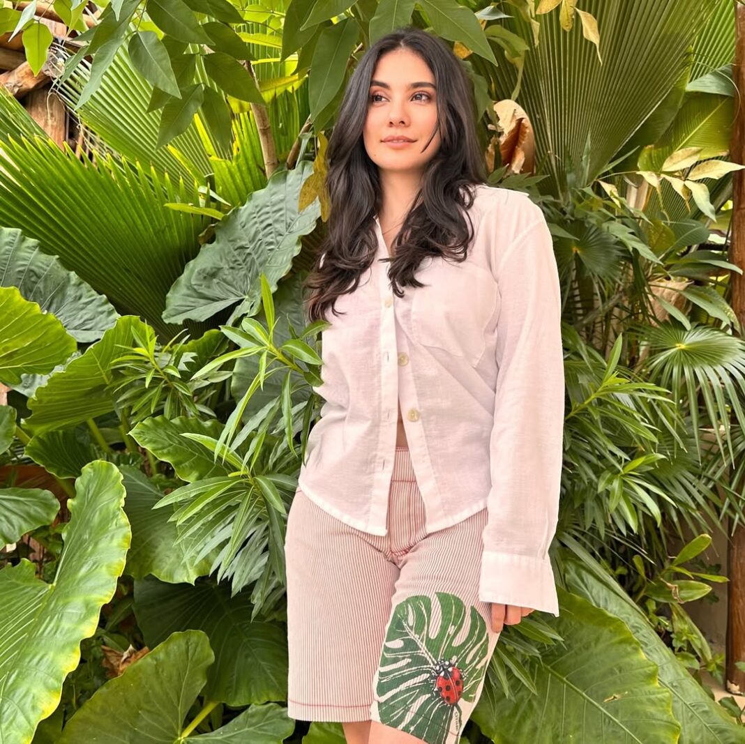 Actress Eileen Moreno HD Photos and Wallpapers December 2025 | Gethu Cinema