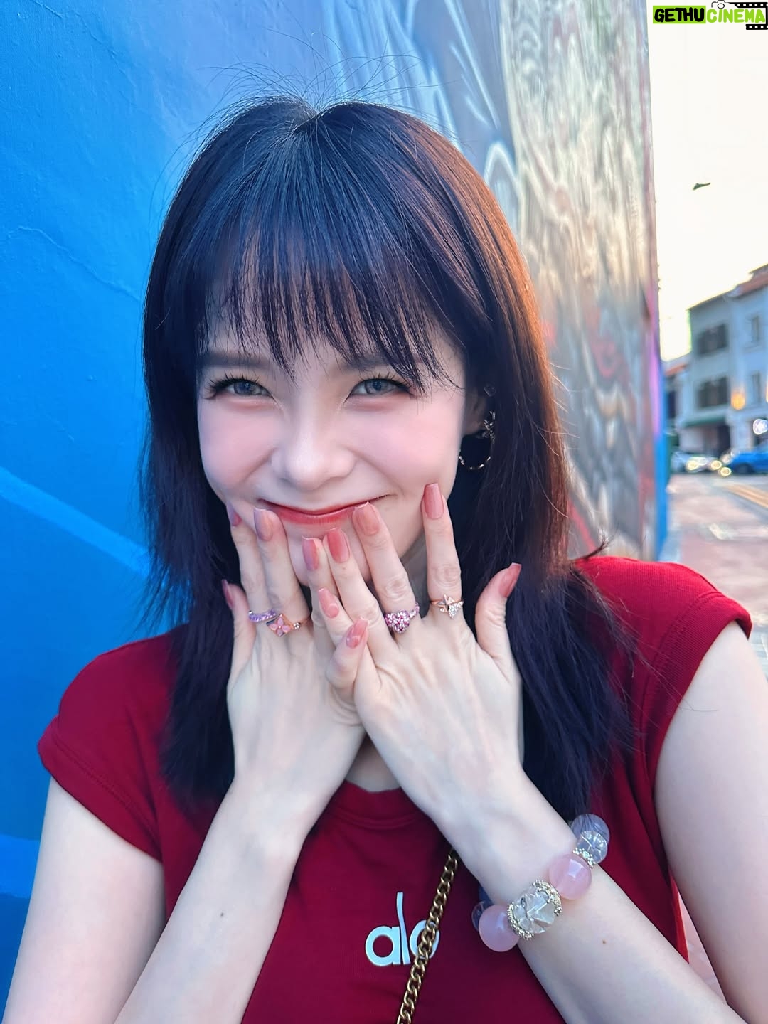 Hayley Woo Wiki, Biography, Age, Photos, Spouse and more