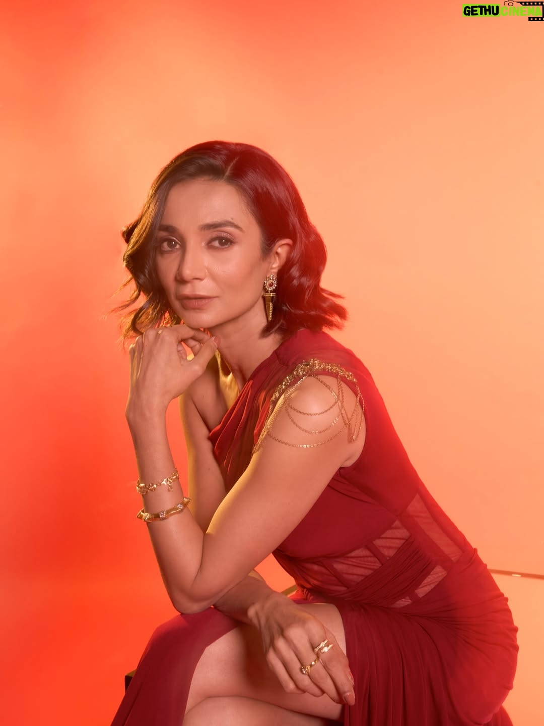 Actress Ira Dubey HD Photos and Wallpapers December 2025 | Gethu Cinema