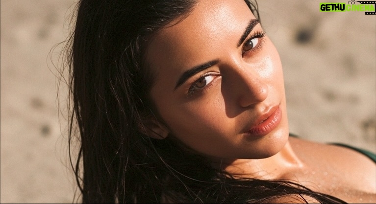 Actress Nikkesha Rangwala HD Photos and Wallpapers November 2025 ...