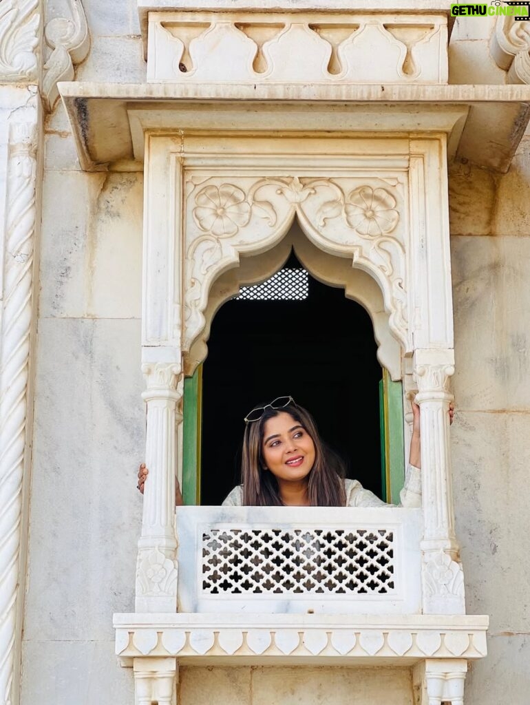 Actress Aishwarya Shindogi HD Photos and Wallpapers December 2025 ...