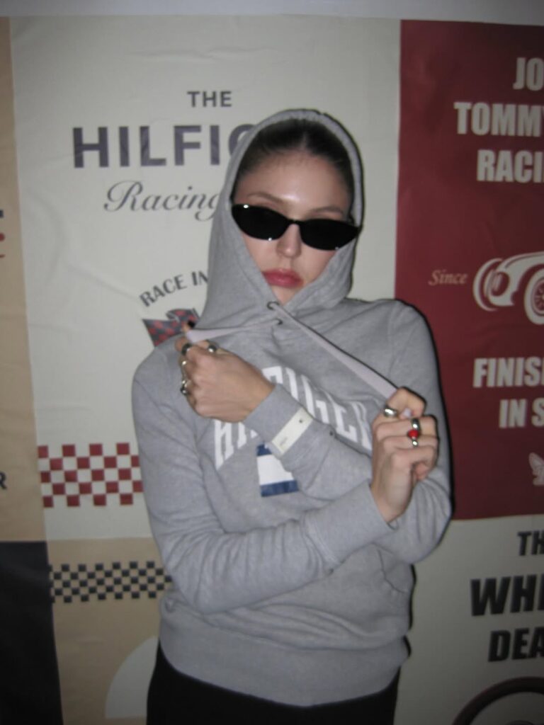 Actress Carson Allen HD Photos and Wallpapers December 2025 | Gethu Cinema