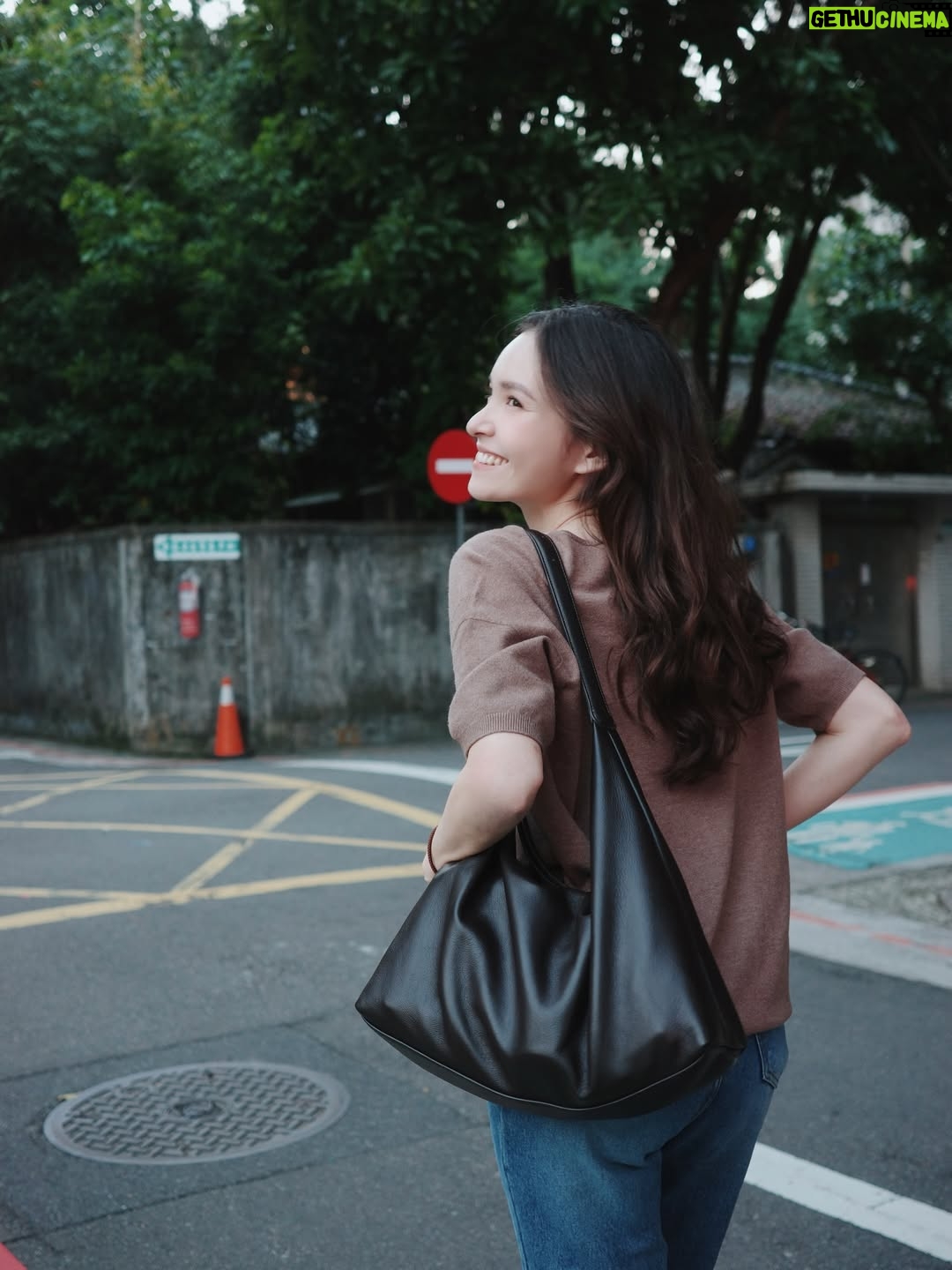 Actress Dara Hanfman HD Photos and Wallpapers December 2025 | Gethu Cinema