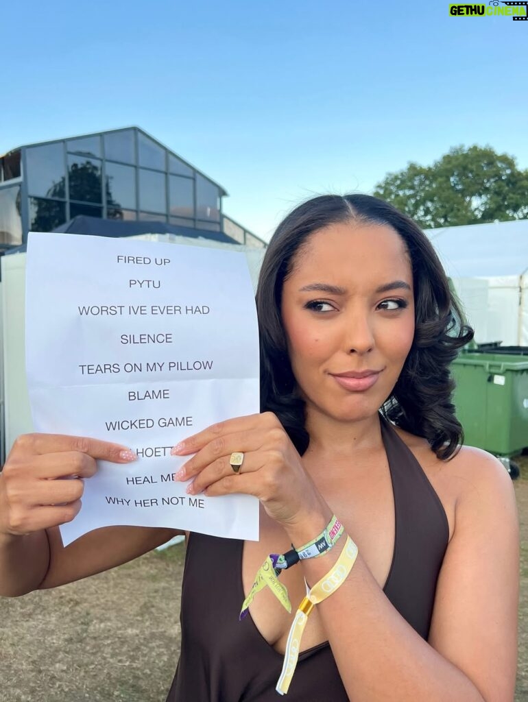 Actress Grace Carter HD Photos and Wallpapers August 2025 | Gethu Cinema