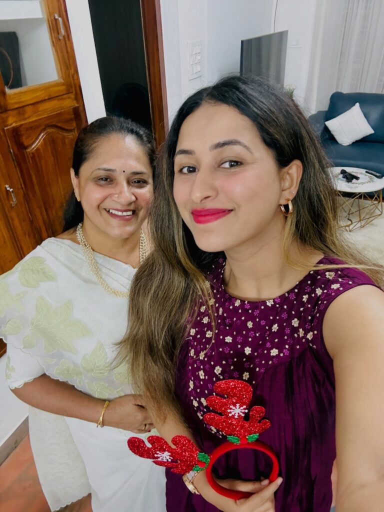 Actress Maria Vincent HD Photos and Wallpapers December 2025 | Gethu Cinema