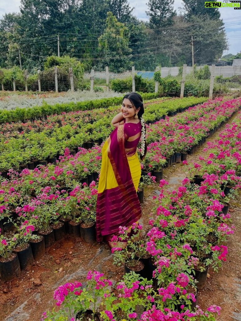 Actress Mouna Guddemane HD Photos and Wallpapers October 2025 | Gethu ...