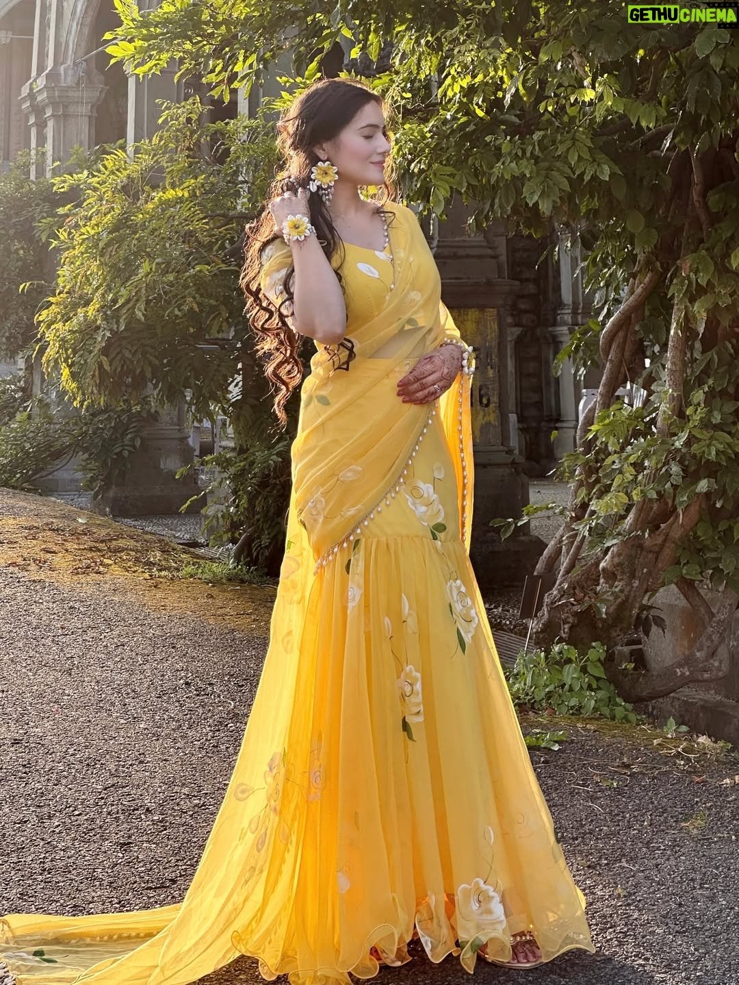 Neyha Thakur | Gethu Cinema