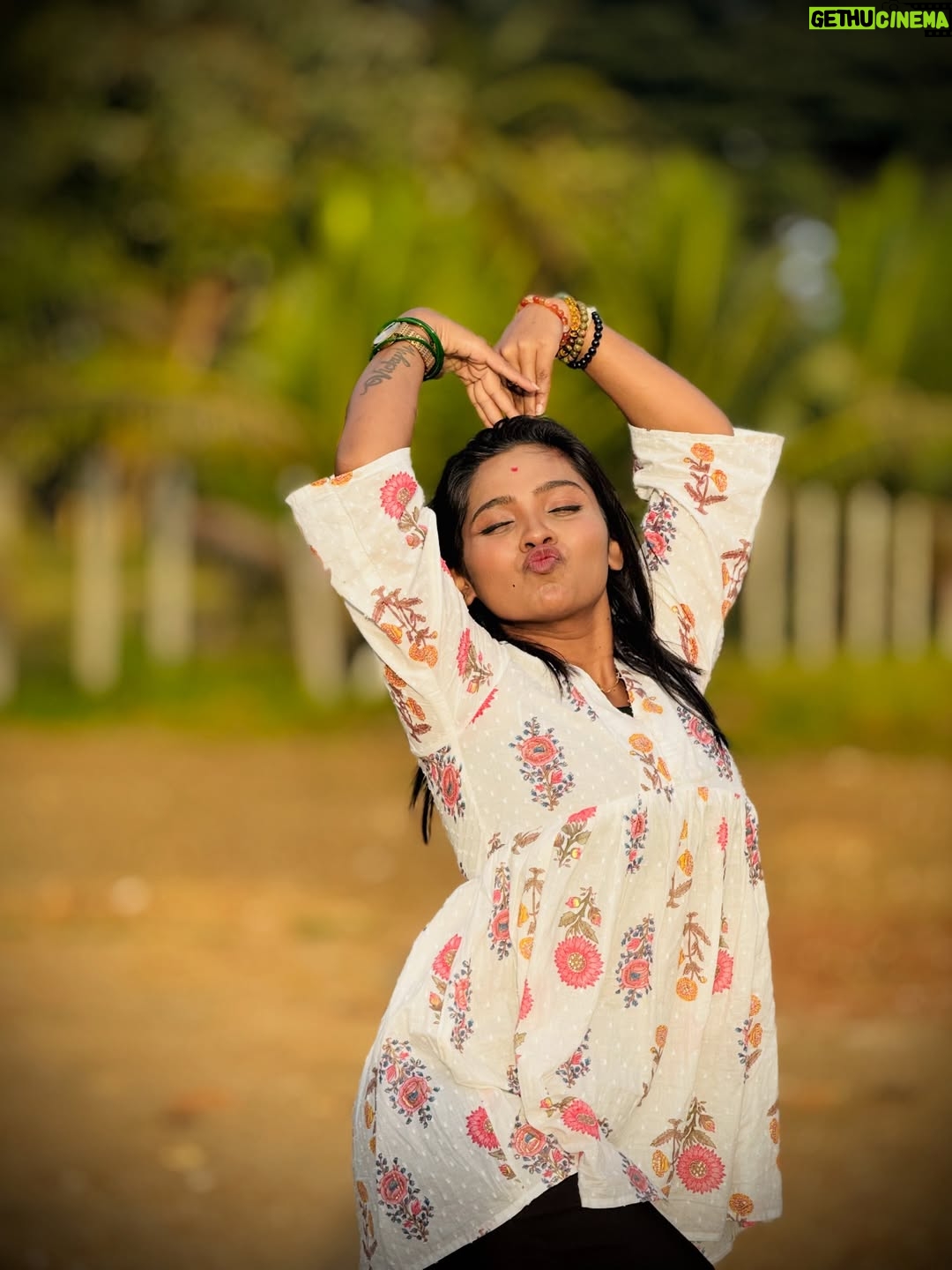 Sowmya Vivek Wiki, Biography, Age, Photos, Spouse and more