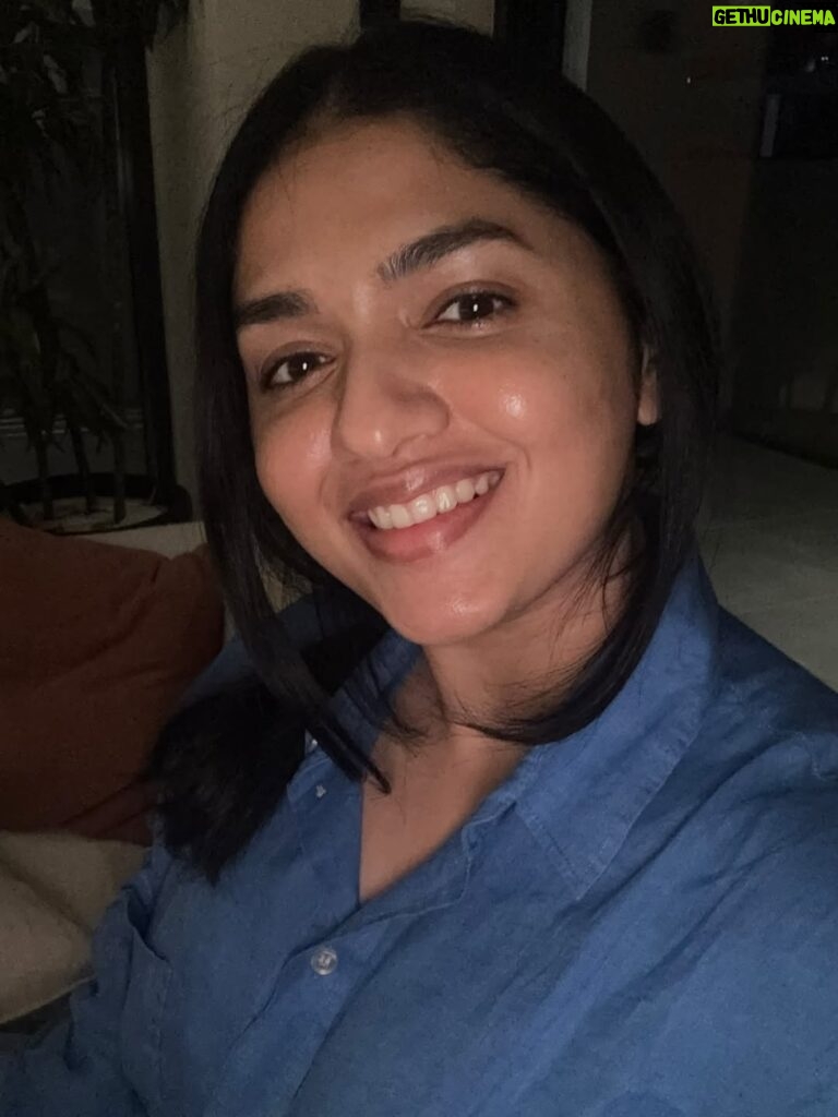 Actress Sunaina HD Photos and Wallpapers January 2026 | Gethu Cinema