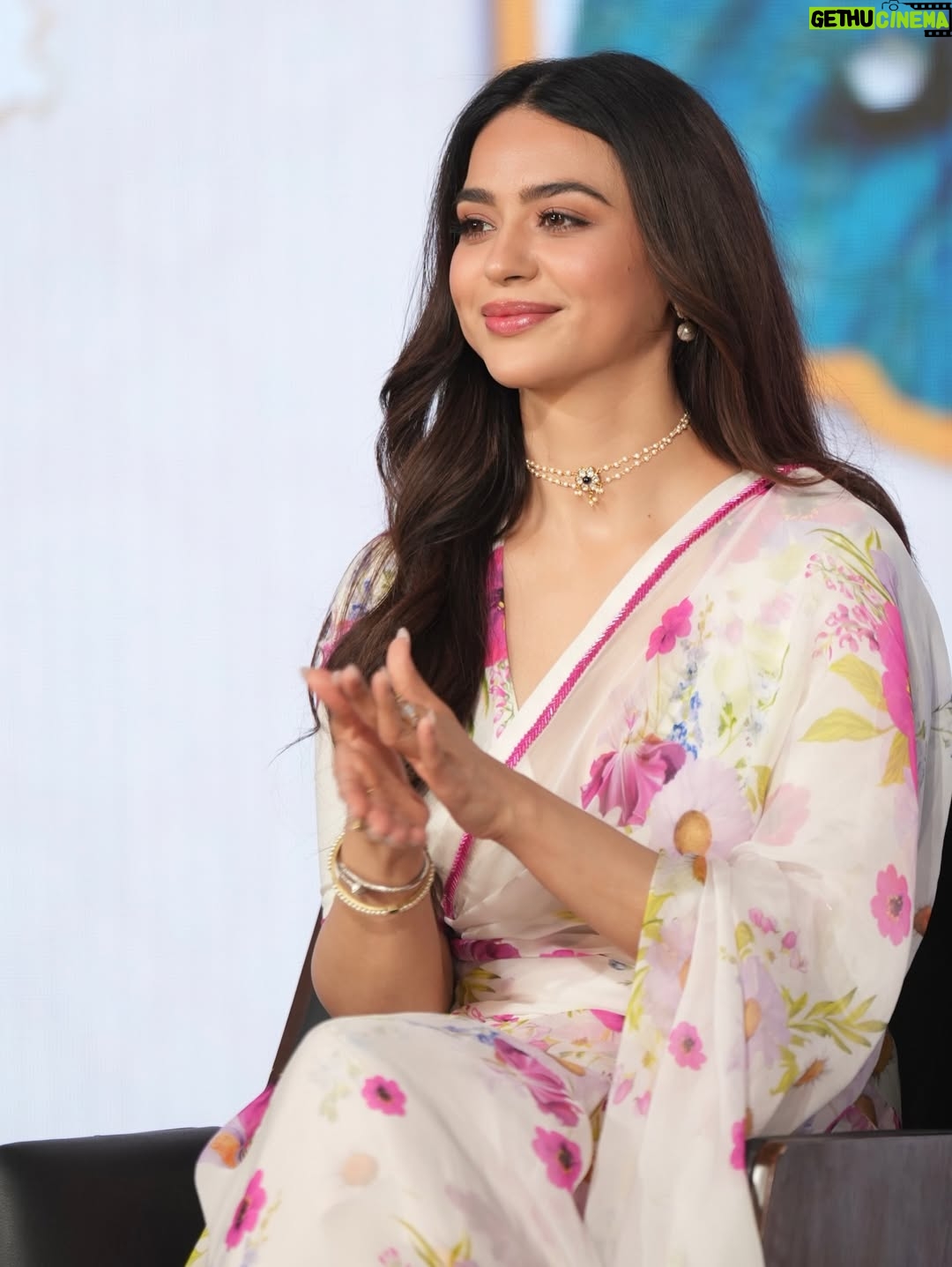 Actress Soundarya Sharma HD Photos and Wallpapers February 2026 | Gethu ...